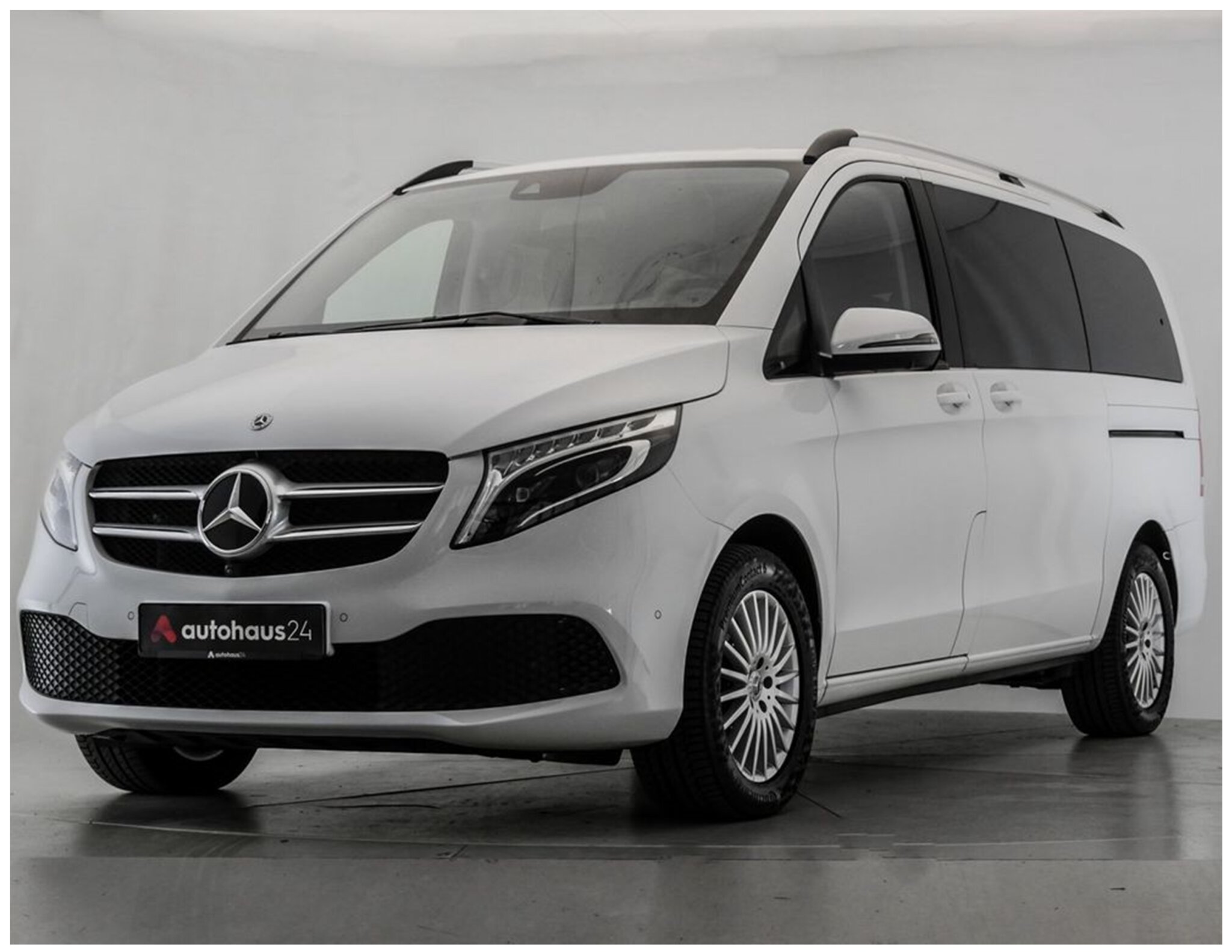 オススメ並行輸入 ディーラー中古車在庫｜ハイパワー4WDもある！メルセデスベンツ Vクラス V300d EDITION ロング 4Matic ...